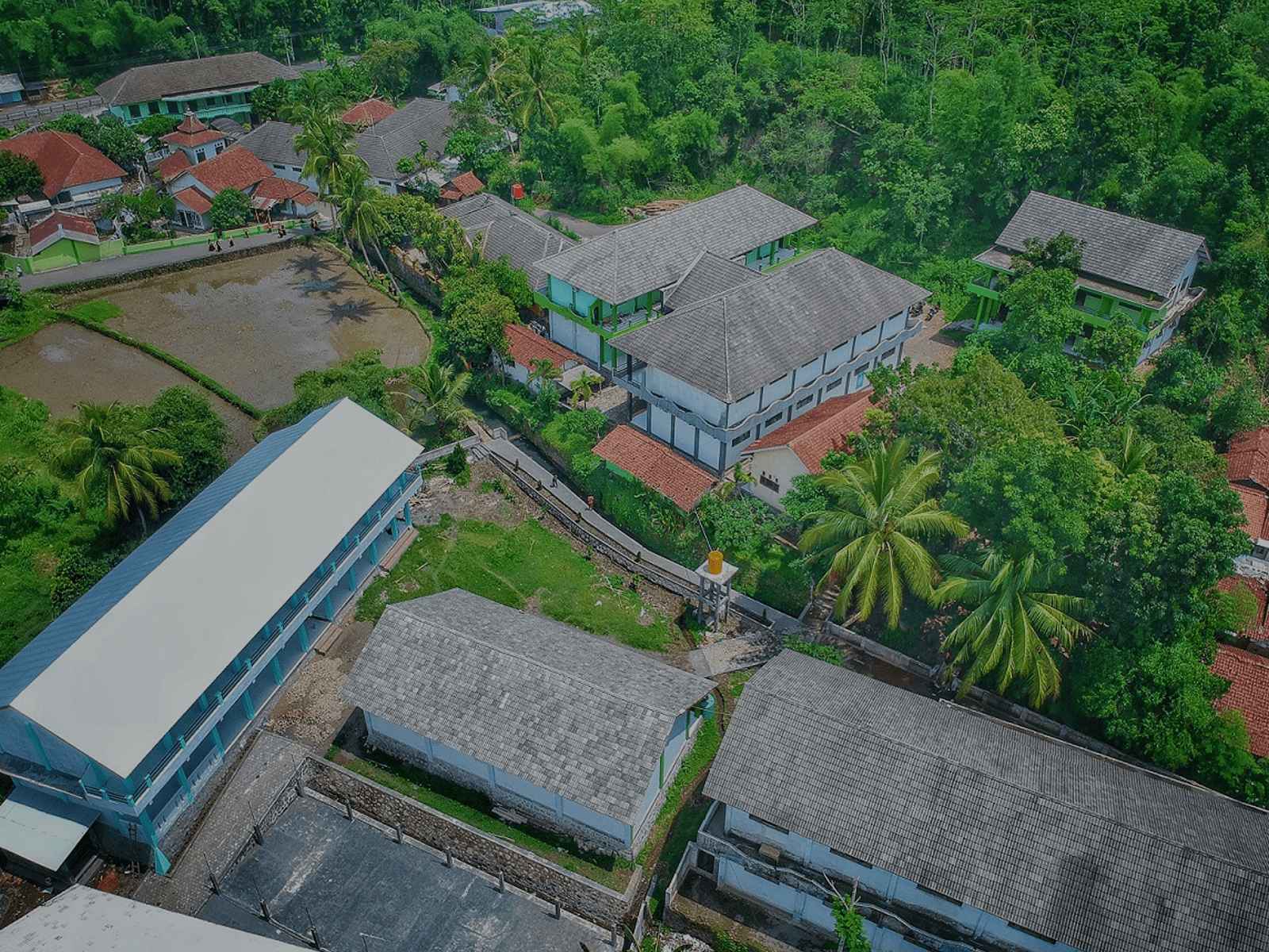 Pesantren Modern Al Badri